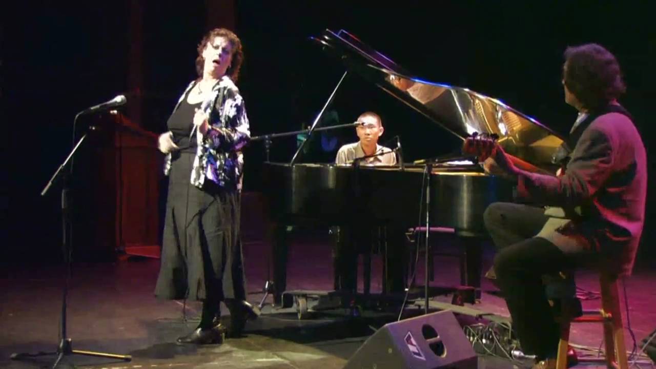 Liane, Kyle, Roger F Blues - YouTube