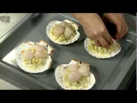 Crumble van sint-jakobsnoten en artisjok - YouTube