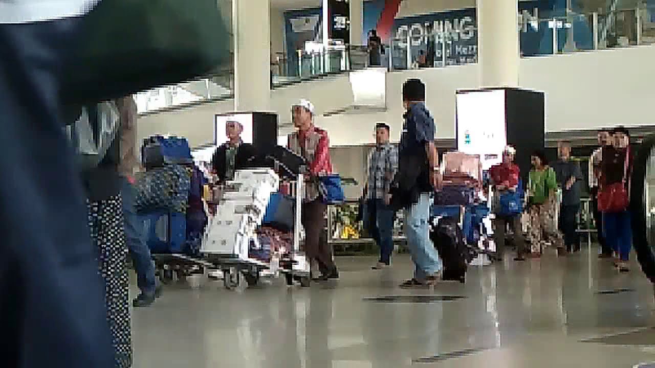 Penjemputan Tgk. Abrar Muda dan Abon Pulang umrah - YouTube