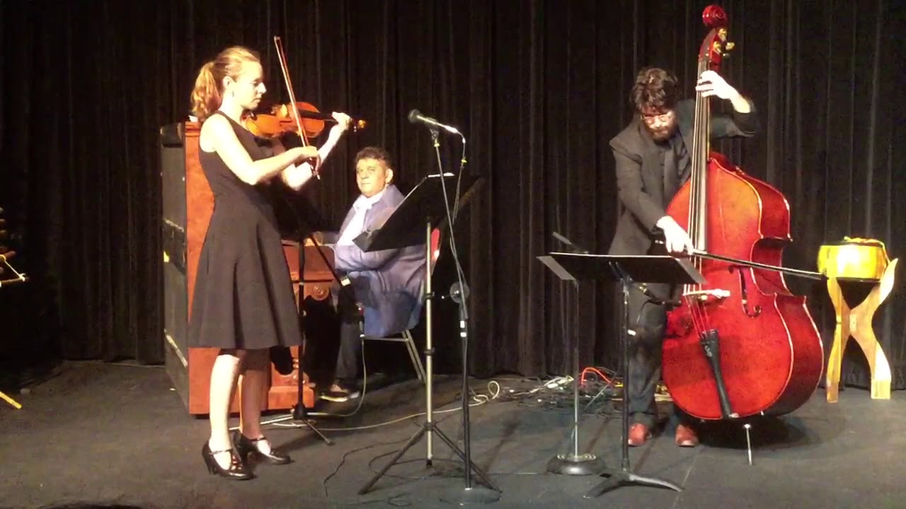 Ben cau bien gioi- Ban nhac Payadora Tango - YouTube