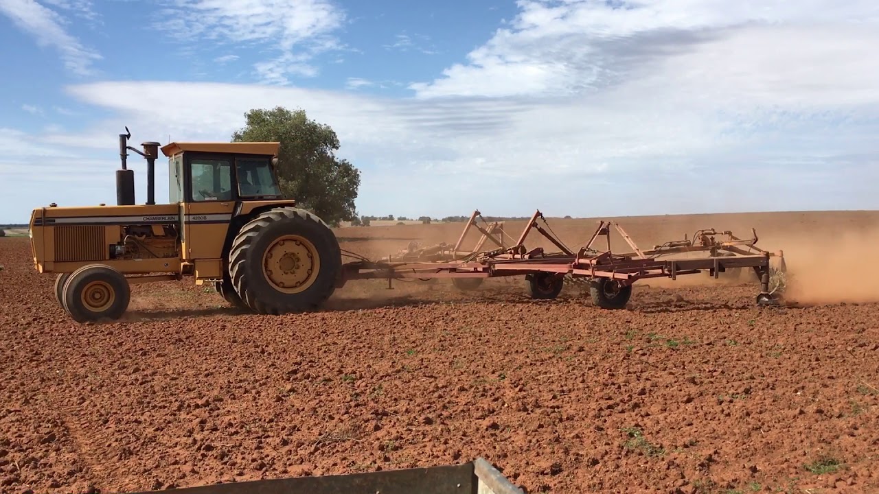 Working ground Australia - YouTube