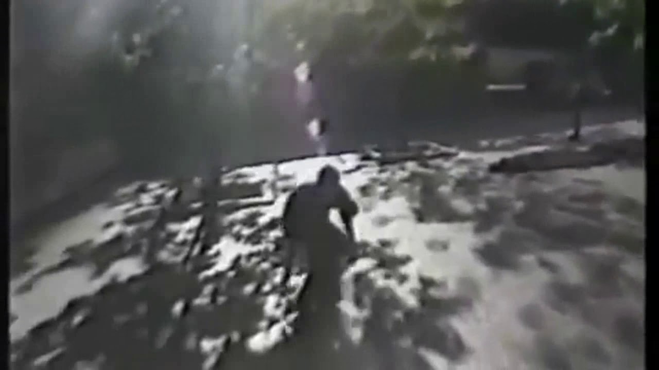 Jeff Pang - Brooklyn Banks footage - New York City - YouTube