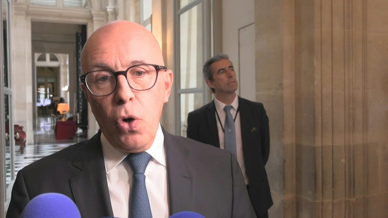 Immigration: "nous pouvons aller très vite" (Eric Ciotti) | AFP Extrait ...