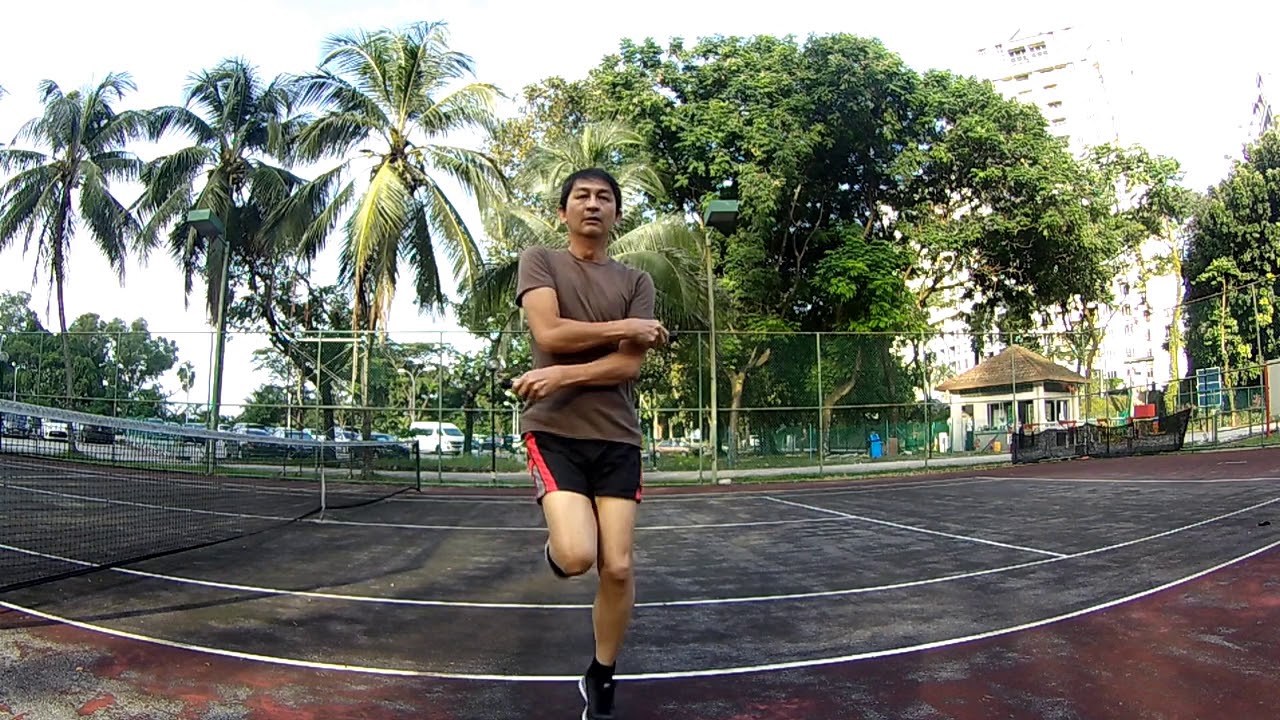 I can finally do a FEW jump rope cross overs - YouTube