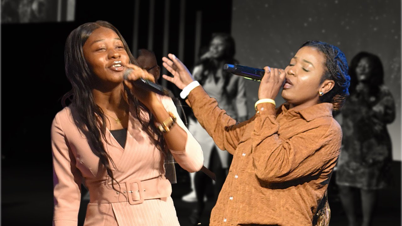 Twi Worship Medley | Praise House Music - YouTube