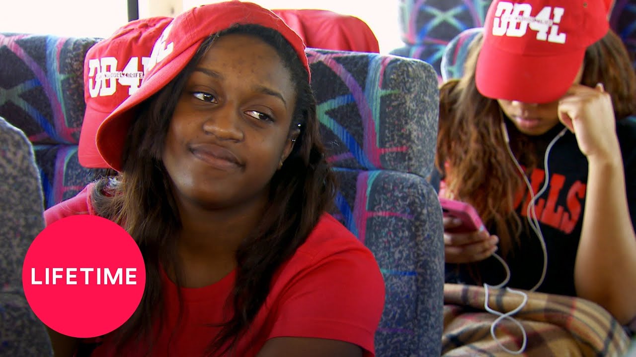 Bring It: Tina and Dianna Want Kayla to Grow (Season 1 Flashback ...