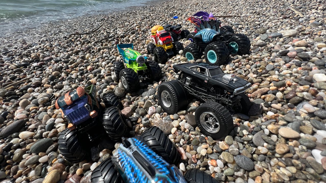 Looking Monster Truck Hot Wheels:Buns Steel, Dodge Charger, Thanos ...