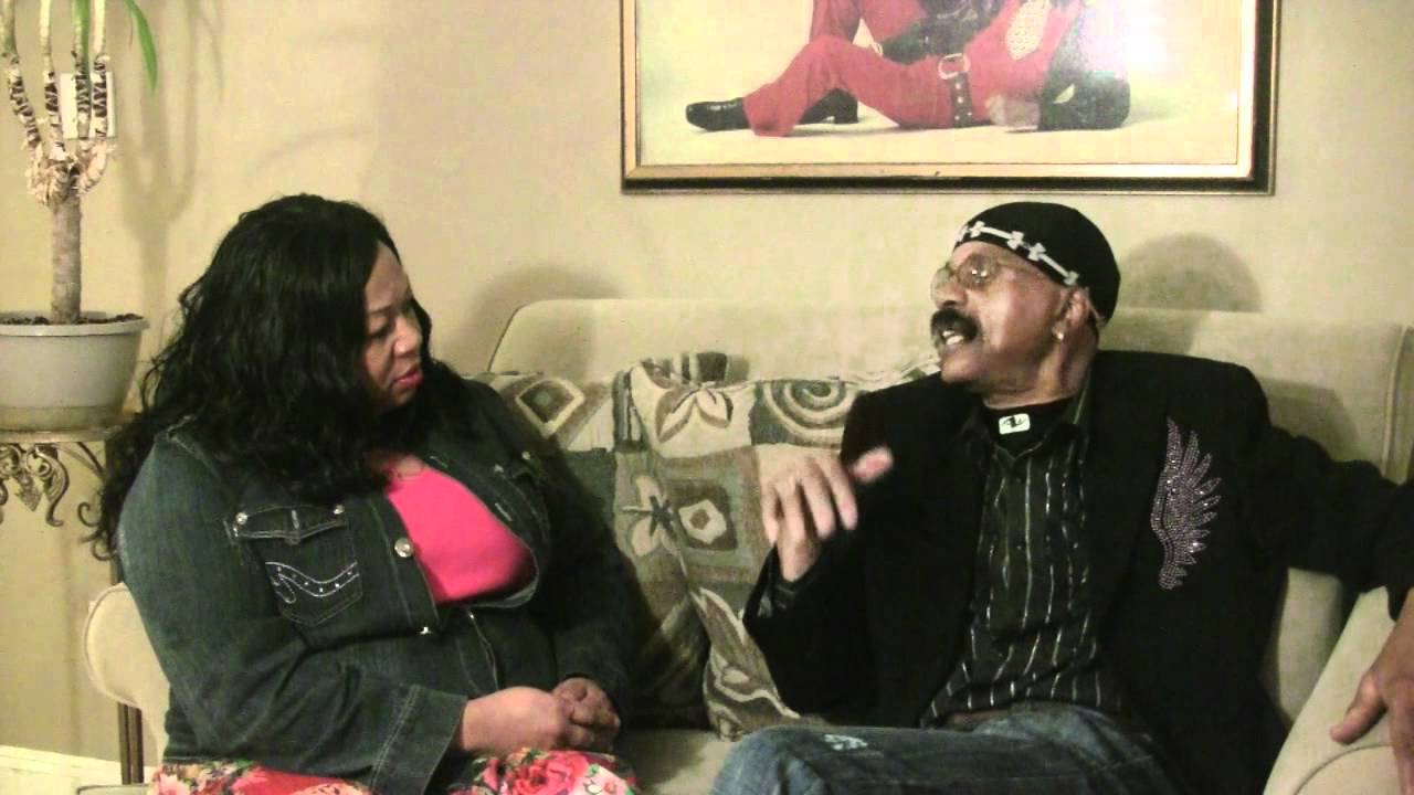 Salima speaks with Wilbert Hart of the original Delfonics, pt 8 - YouTube
