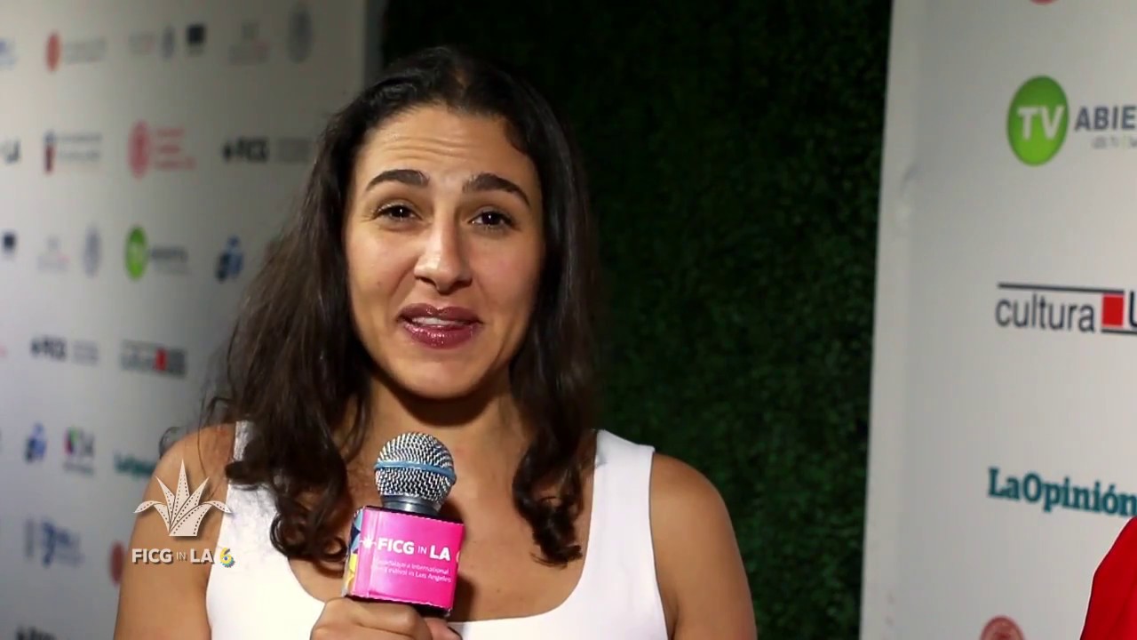 Entrevista con la directora Amanda de la Rosa - YouTube