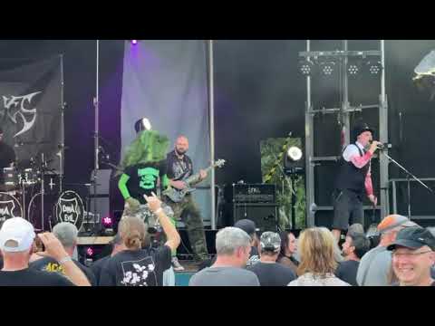 Tyrant Eyes – Green Tiny Monsters (Live @ Schimmelderock 2025)