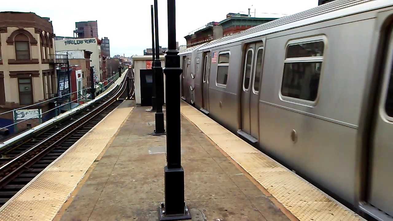 R32 (J) Train & R160A (M) Train @ Myrtle Avenue-Broadway AM Rush. - YouTube