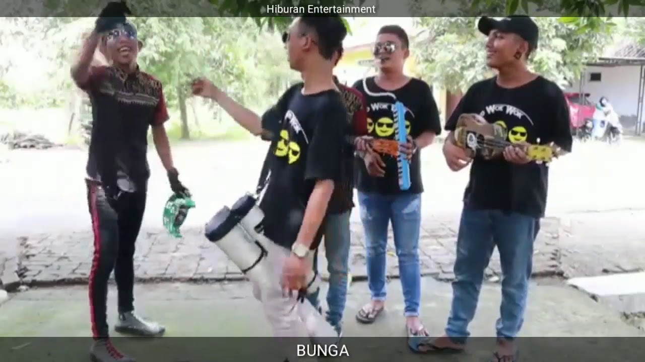 Bunga, pengamen alay (trio wok wok) (dari hiburan entertainment) - YouTube