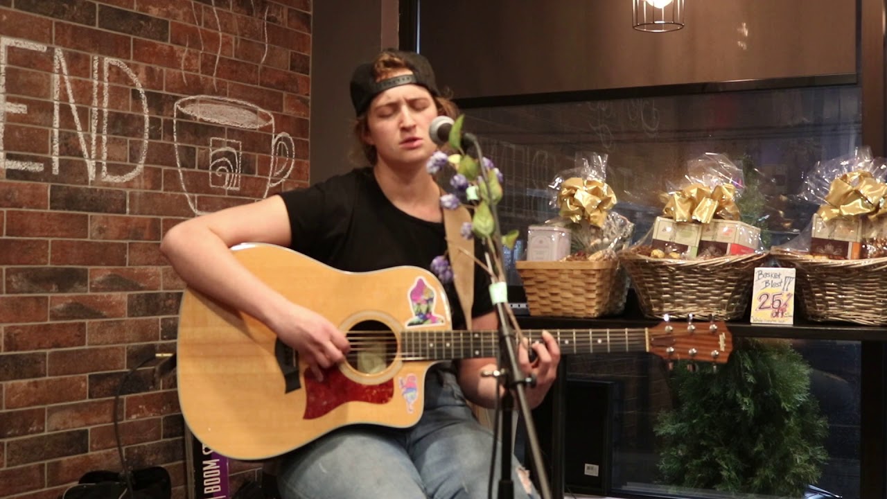 Live at Tazzetto! "Where I'm at" - YouTube