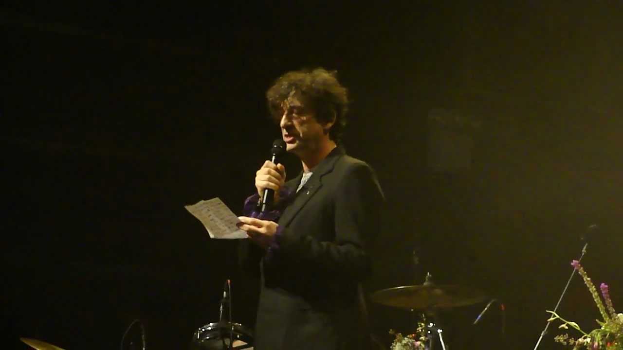 Neil Gaiman - Fireball XL5 theme song and New Year's Wish - YouTube