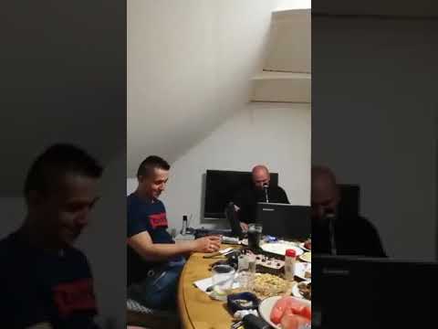 Mezeli bir akşam Piyanist Sunay ve harika duygusal damar müzikler yaşaa