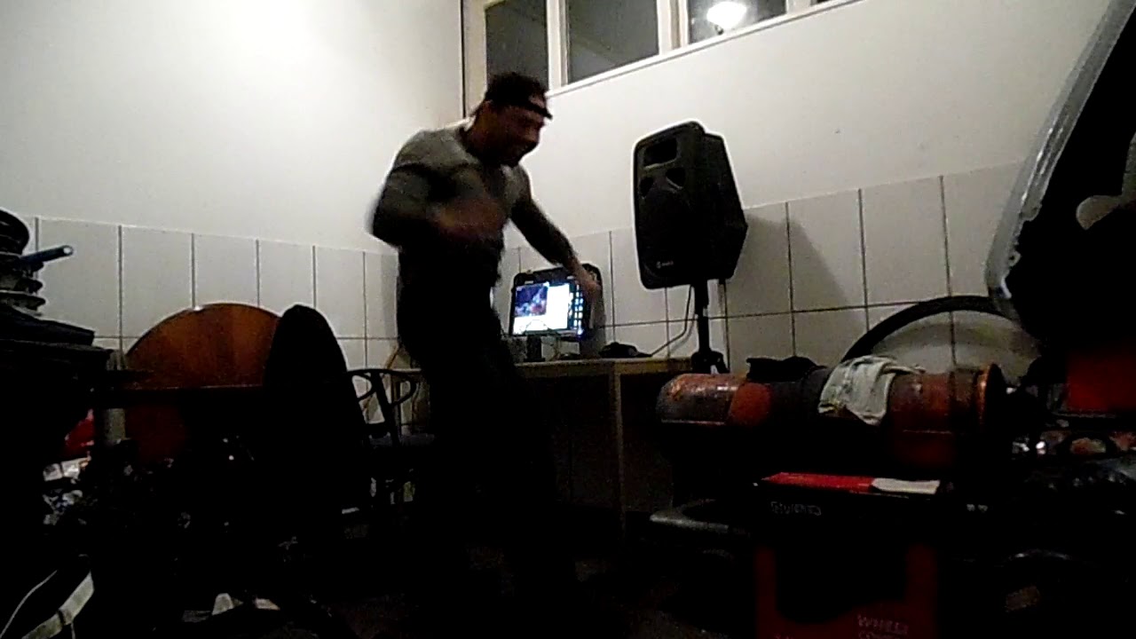 gabberelroy - THUNDERDOME GABBER DANCE - YouTube