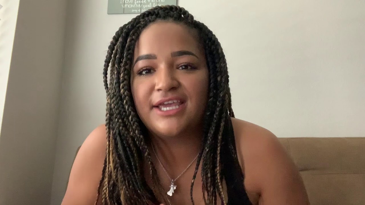 Ms. Bri sings Wheels on the Bus - YouTube