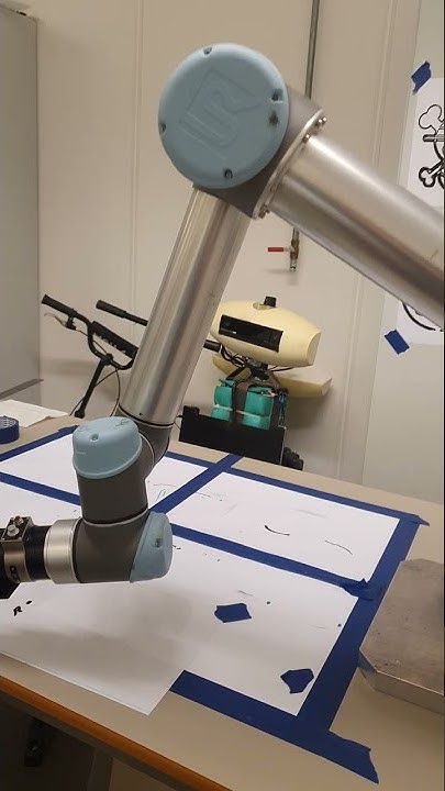 Drawing with UR5 robot - YouTube