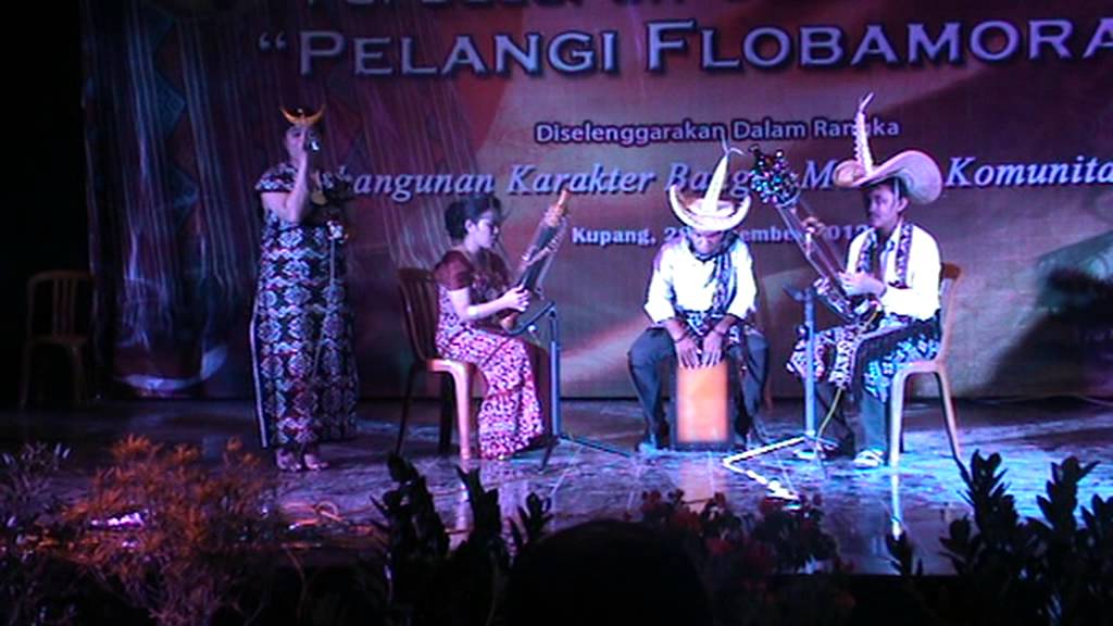 Grup Sasando Bula Molik - YouTube