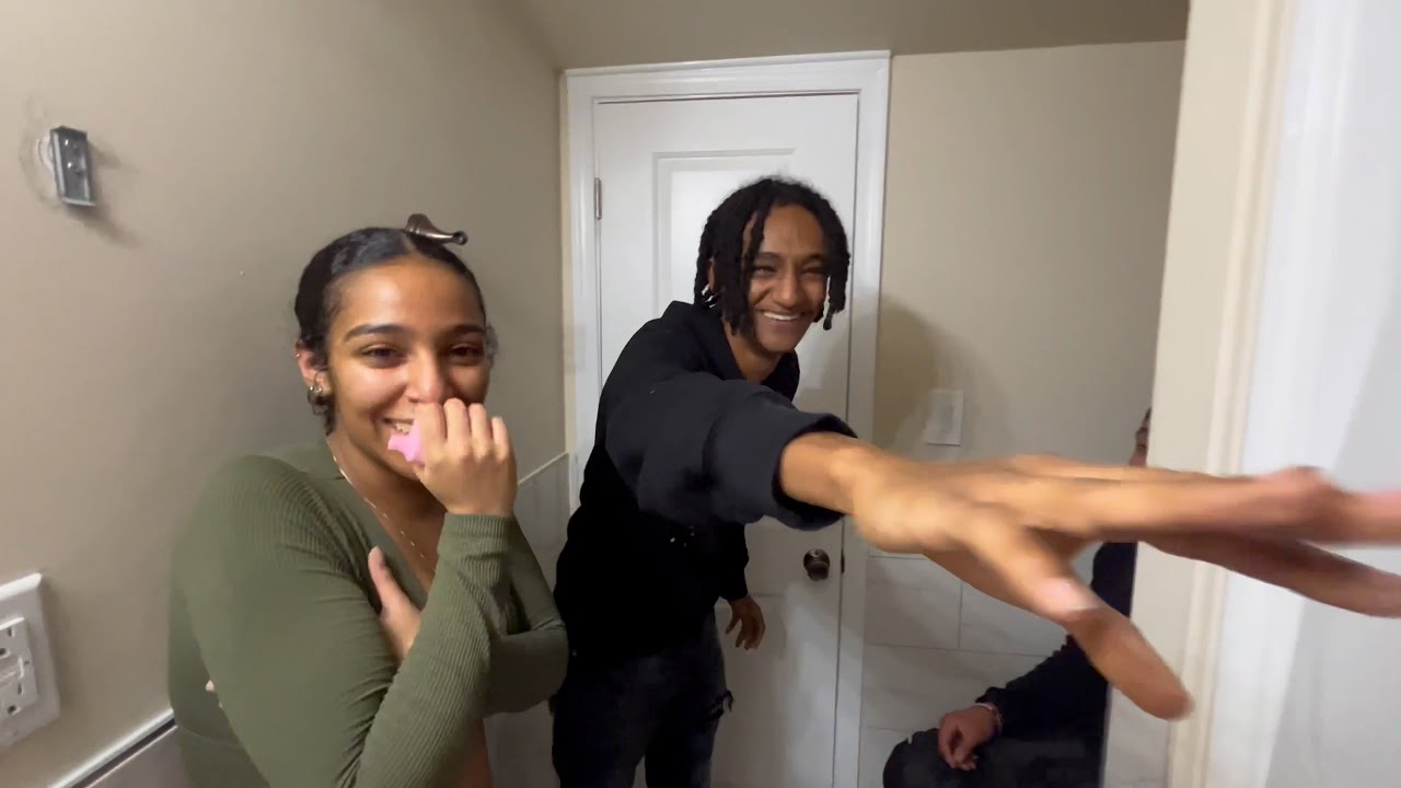 Hiding From Cops at A Party *sad ending* :/ - YouTube