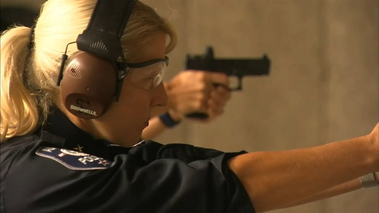 Aurora police chief prepares for retirement after 30 years on force ...