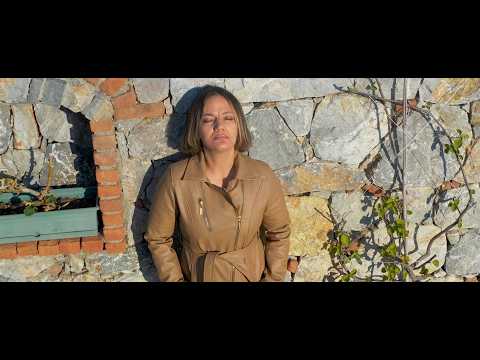 Ebru Asnaz - Ellerim Bomboş