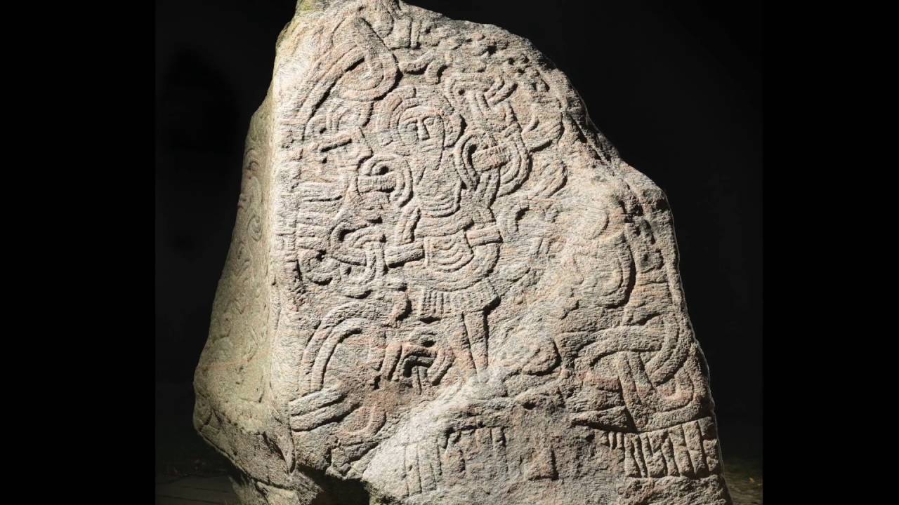 Jellingstenen og runerne - YouTube