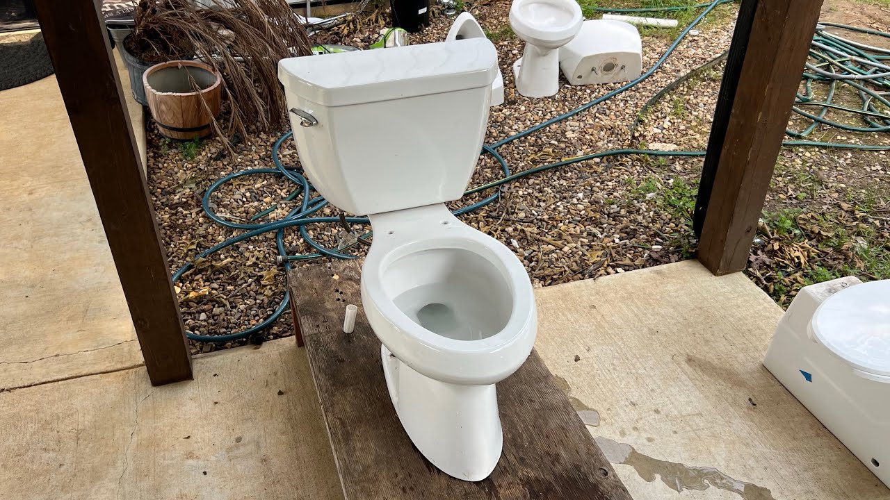 2017 Kohler Highline Pressure Lite Toilet Flushes! - YouTube