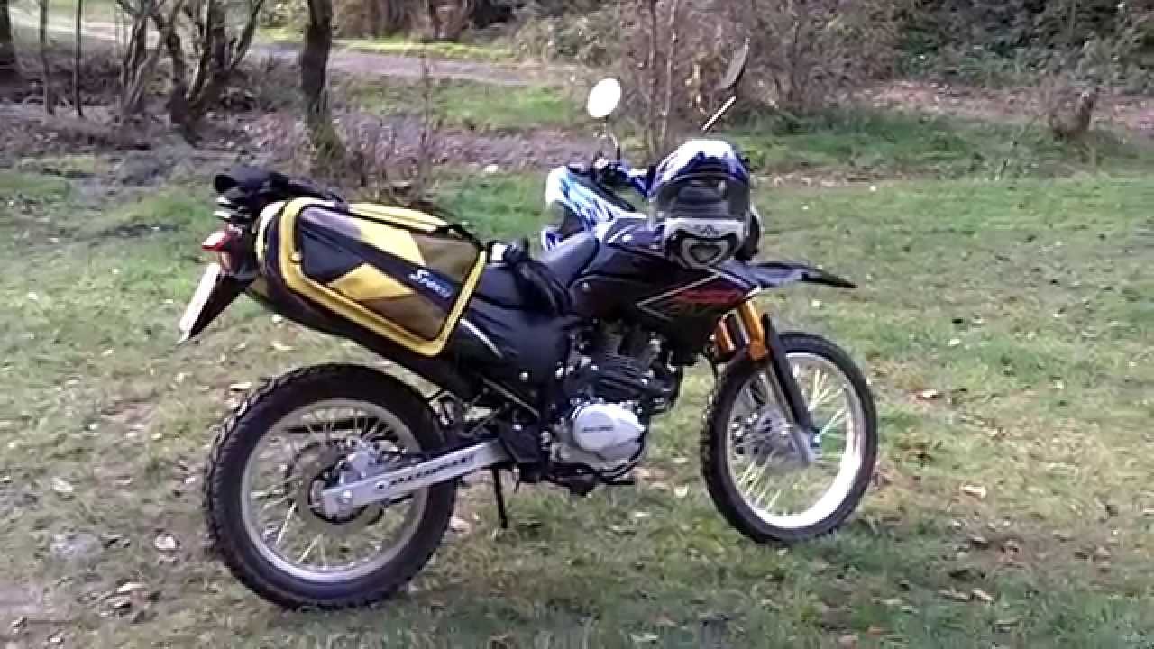 Test JIALING 250 gy5 - с кофрами во время путешествия - YouTube