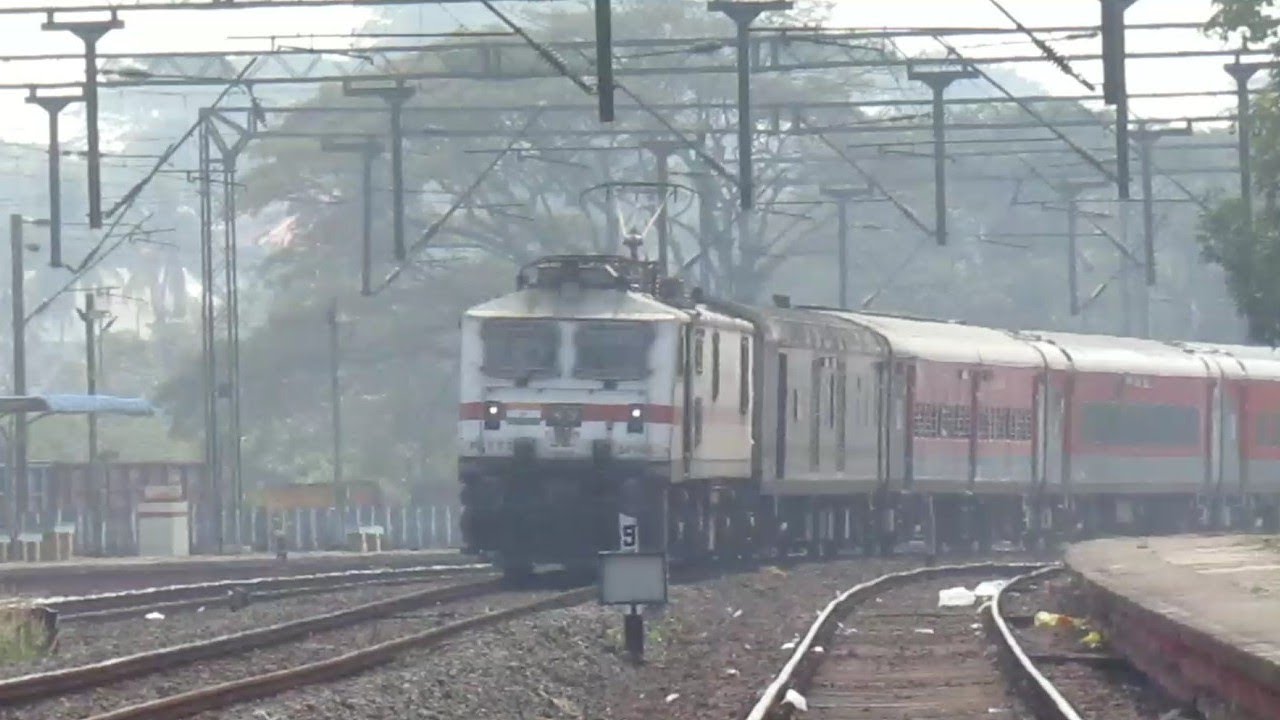 (4 IN 1) HIGH SPEED TRAINS IN KERALA💥| LHB MANGALA EXPRESS|KERALA ...