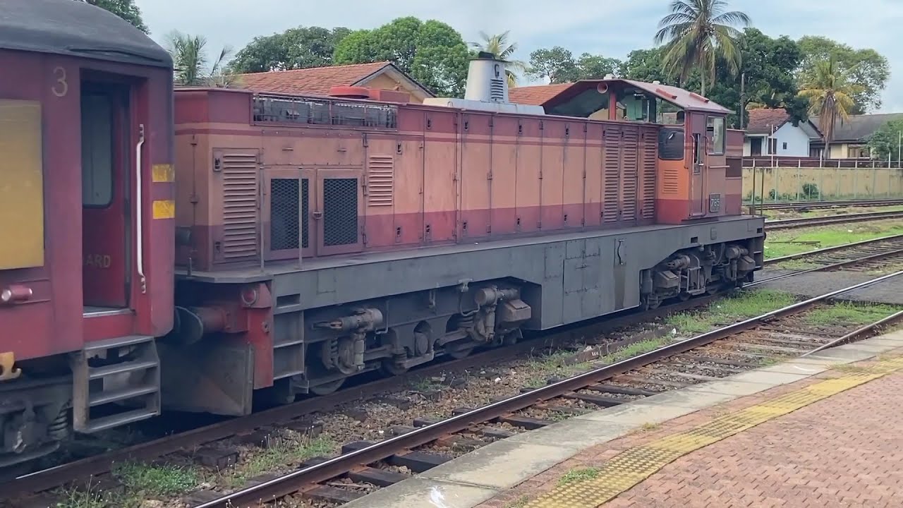 Class M6 785 with Anuradhapura Inter City Express Train At Colombo Fort ...