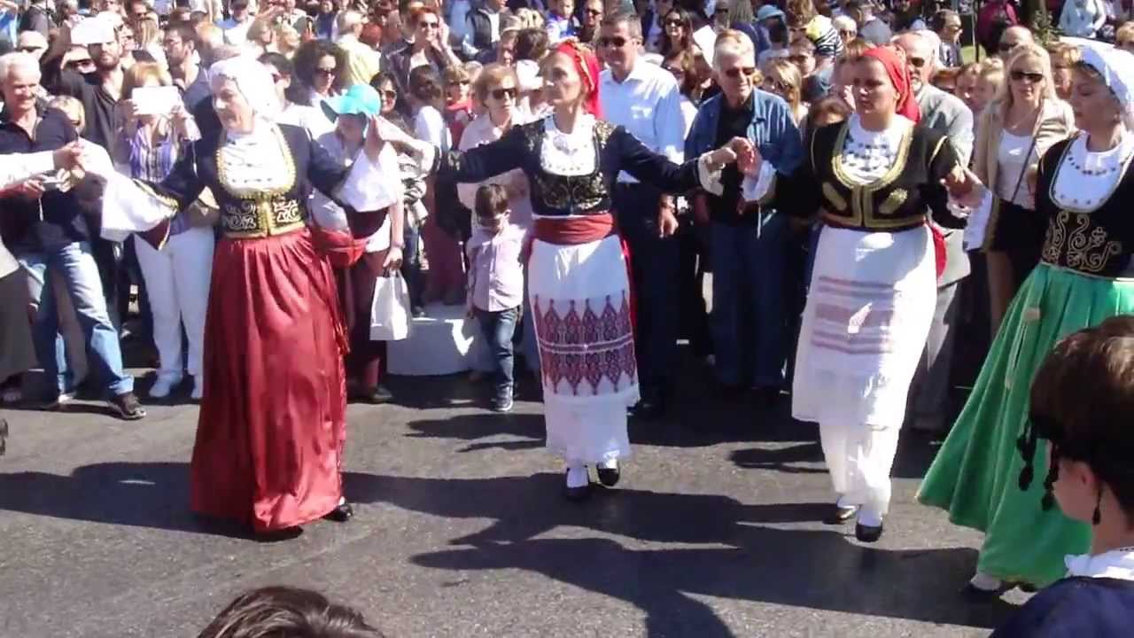 Χορος απο το Σύλλογο Κρητών Παλαιού Φαλήρου...... - YouTube