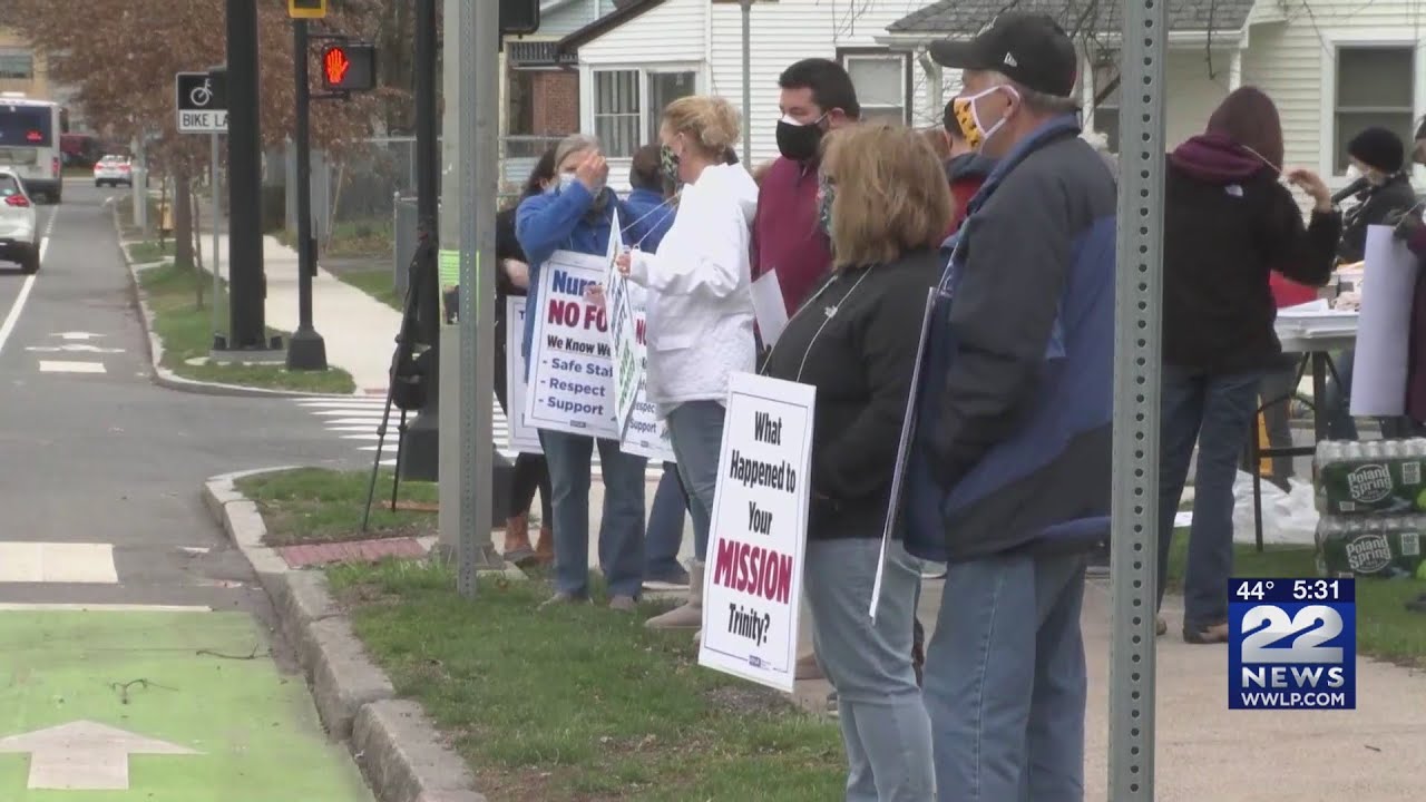 Mercy Medical Center nurses hold informational picket demanding better ...