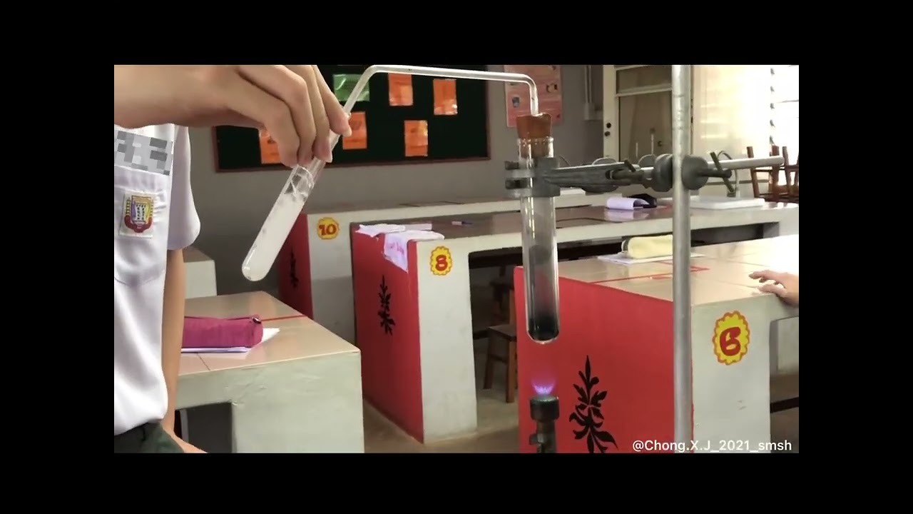 Thermal decomposition of CuCO3 - YouTube