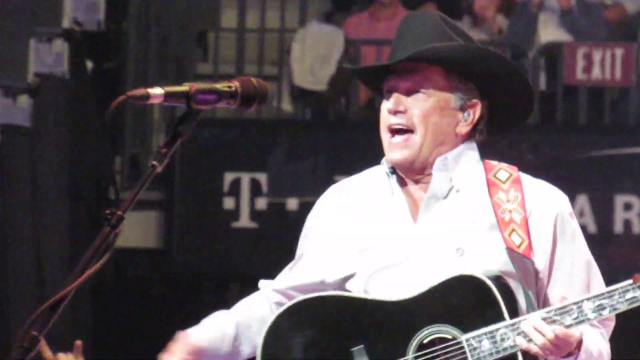 George Strait Entrance and "The Fireman"/Las Vegas Dec 7th 2018 - YouTube