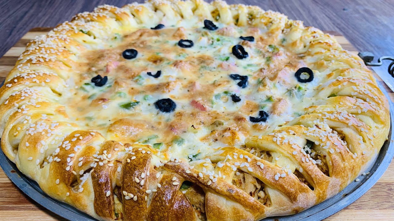 How to Make Stuffed Crust Chicken Bread Pizza | Ramadan Special Pizza ...