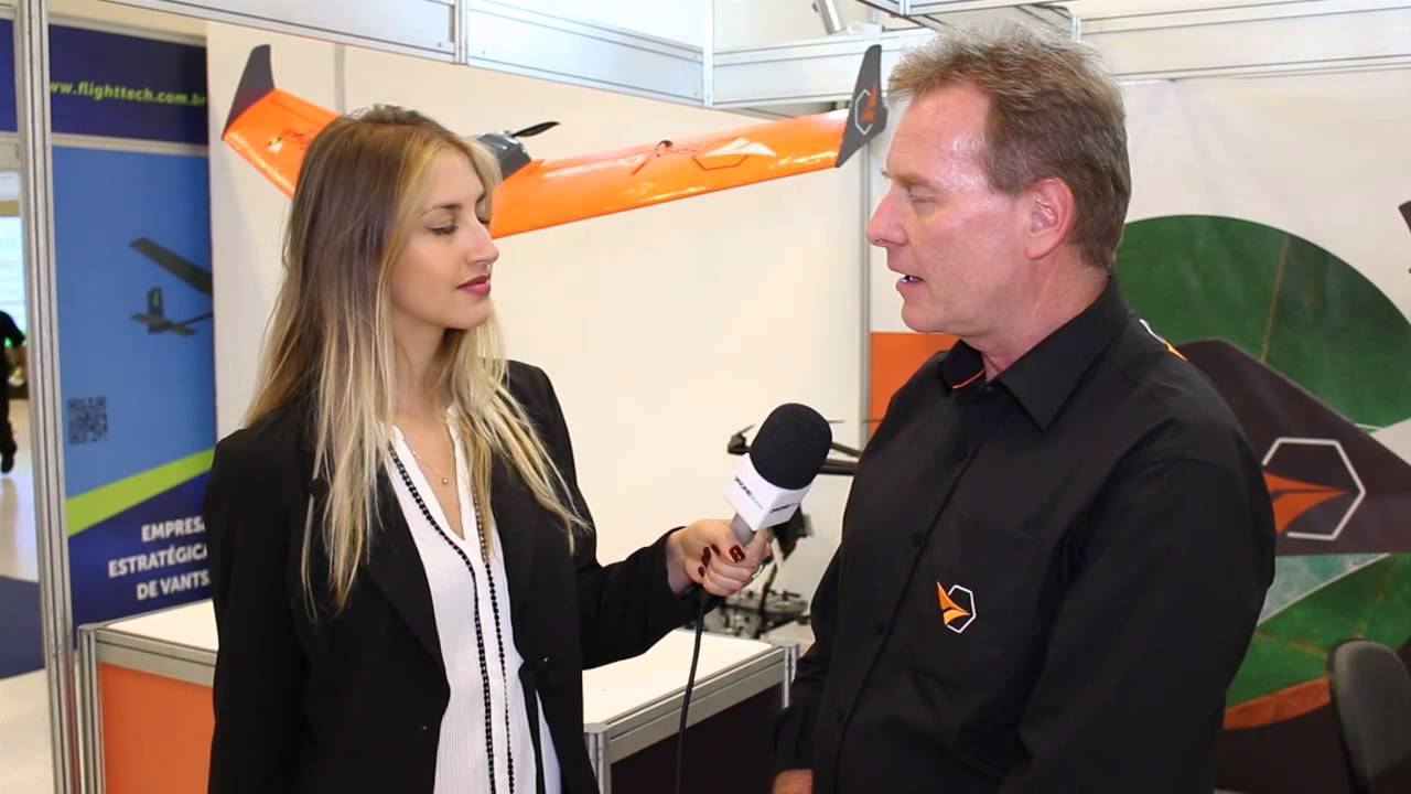 DroneShow 2015 | Entrevista Ulf Bogdawa - SKYDRONES - YouTube