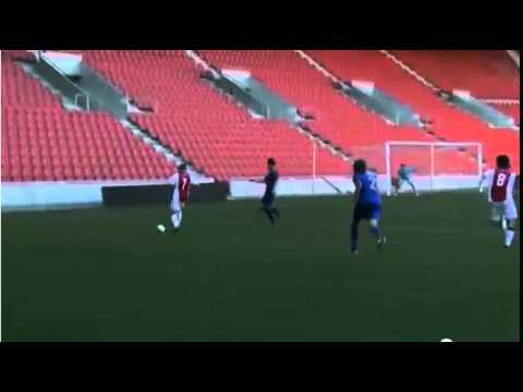 Mink Peeters of Ajax B2 @ All Stars Cup Praha 2013 - YouTube