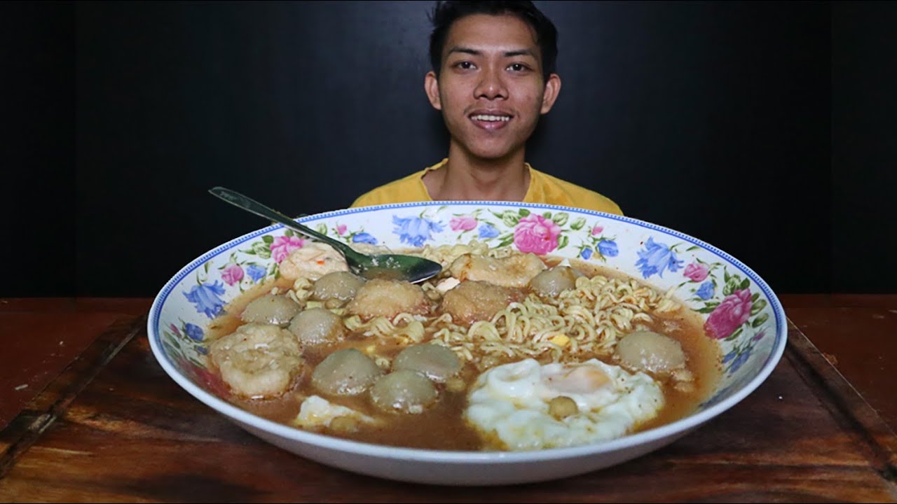 BIKIN NGILER!!! MUKBANG BASO ACI X INDOMIE GORENG X TELOR 2, KUAHNYA ...