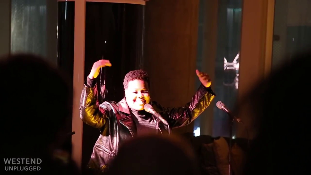 AMBER RILEY sings Acoustic Beyonce cover 1+1 at WEST END UNPLUGGED ...