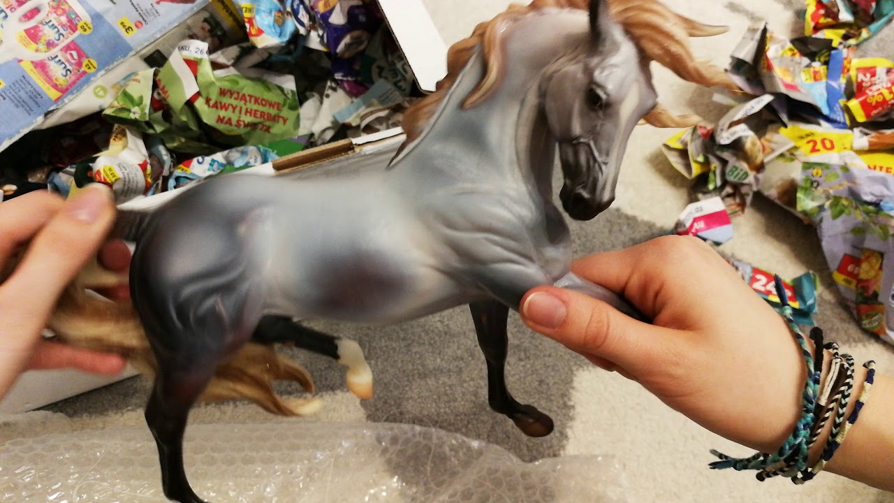 Unpacking Artist Resin I Breyer /AR Populus unboxing. - YouTube