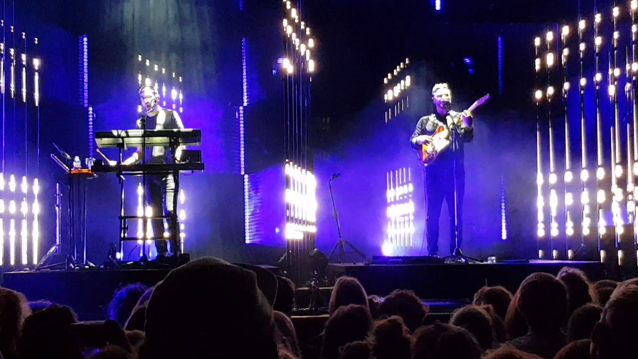 alt- J - taro ( live @ Olympiahalle, Munich, München 19.01.2018 Relaxer ...