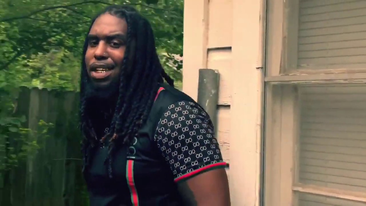 Hollywood Ezzy - Follow Thru(Official Music Video) - YouTube