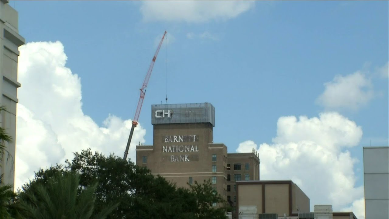 Historic Barnett Bank building gets new sign - YouTube