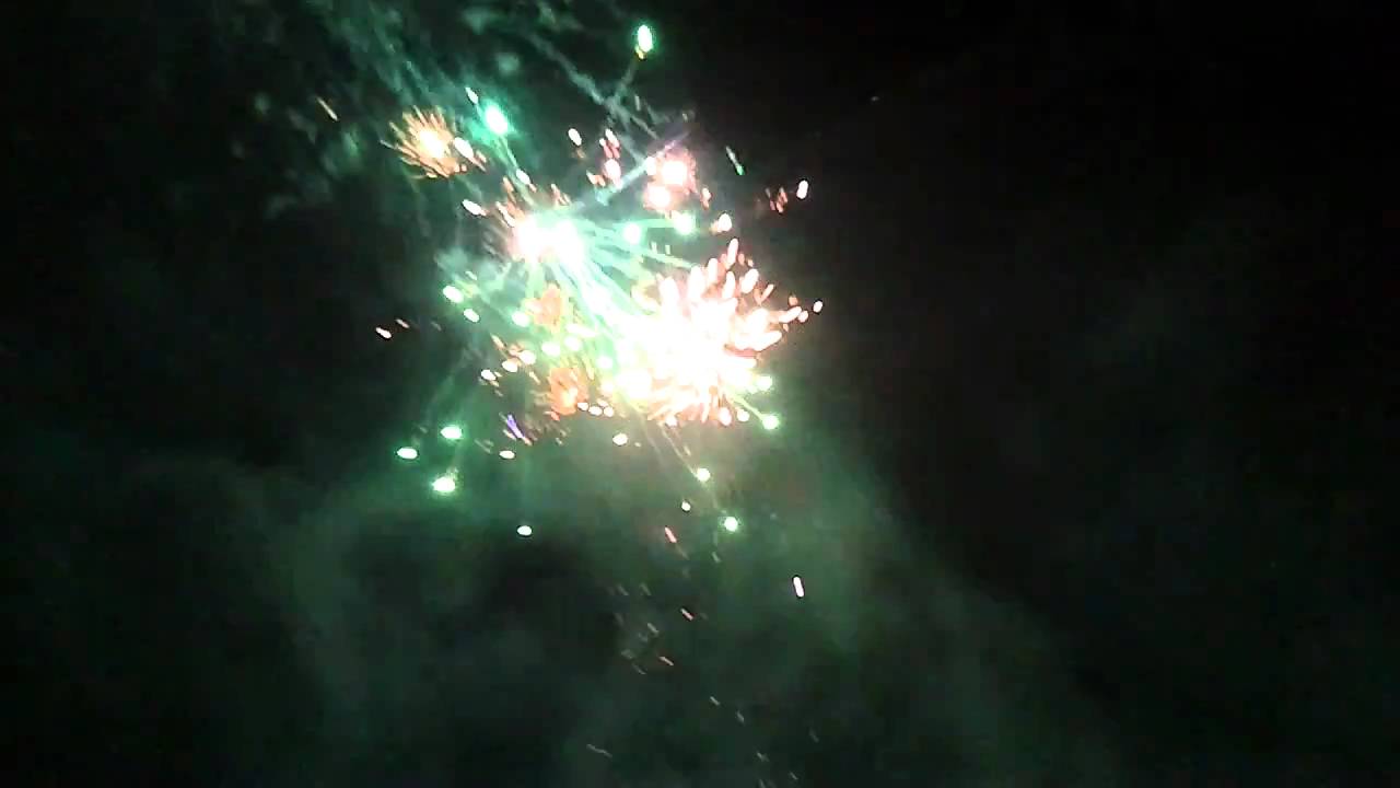 500 Shot firework - YouTube