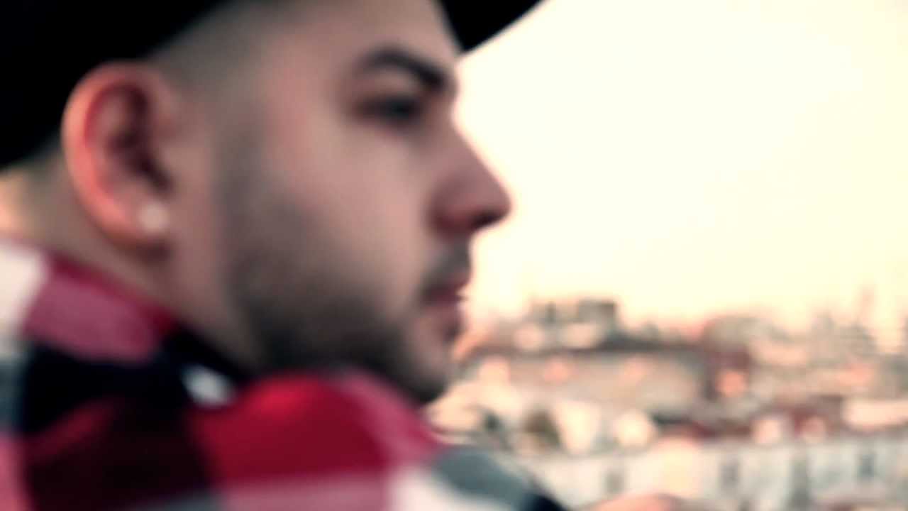 Trafik - Fácil (con Dj Rune) (Videoclip Oficial) - YouTube