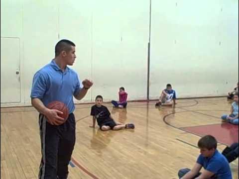 Student teaching 4th grade PE basketball lesson - YouTube