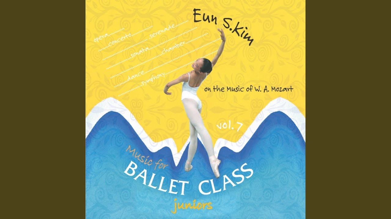 Pliés 6/8 (Variation K.573) - YouTube