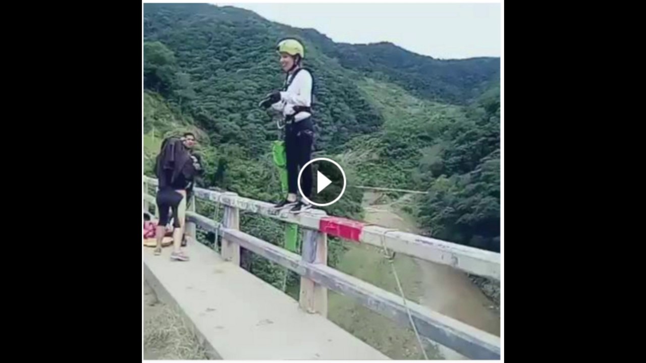 Bungee jump Fail - Girl Slams into water! - YouTube