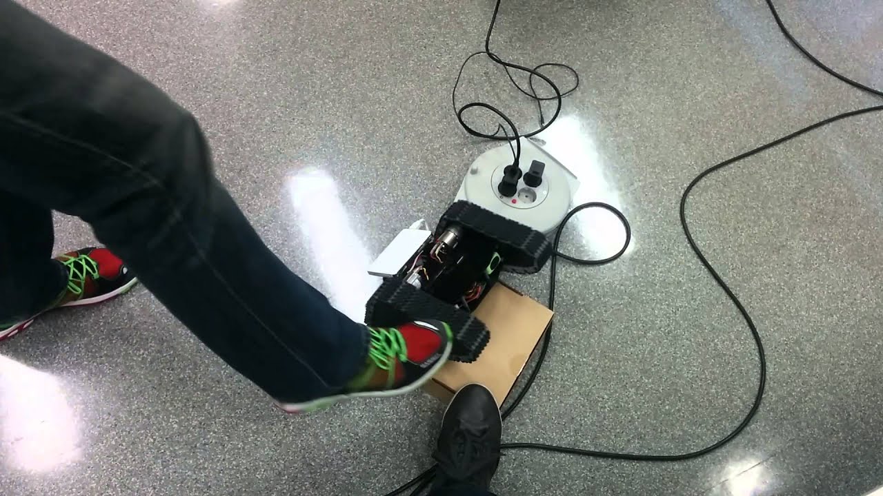 Controlling a robot over WebRTC - YouTube